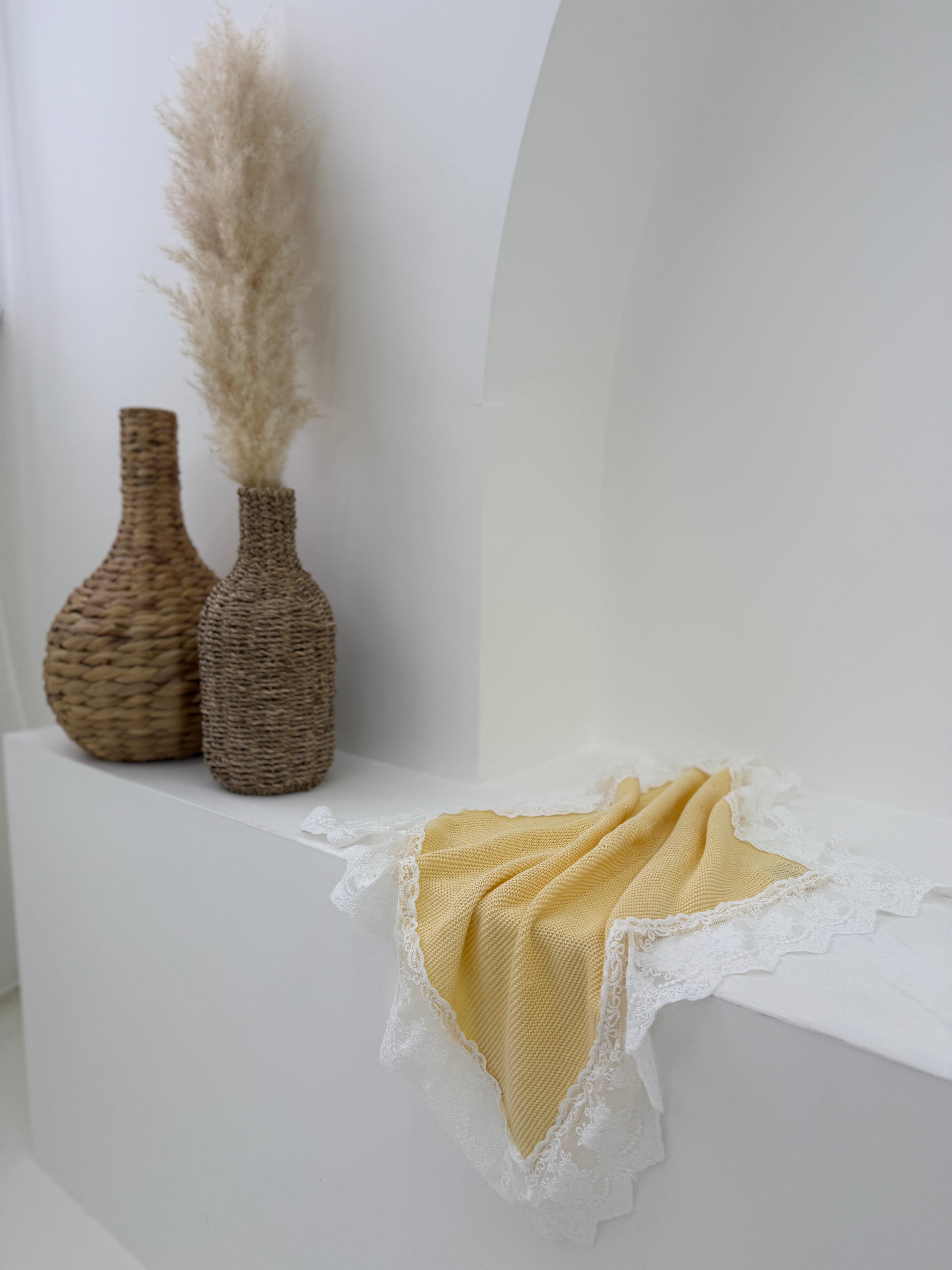 Luxury Knitted Baby Muslin Blanket with Lace Trim - Lemon – Perfect ...